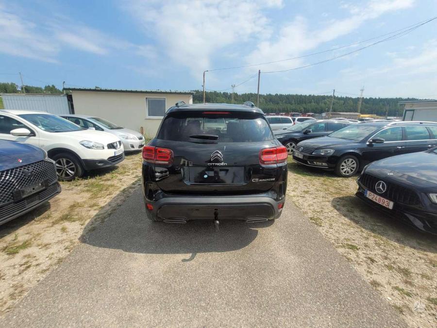 Melns Citroen C5 Aircross 2019 Viļņa, ar dzinēja tilpumu 1.50 L un nobraukumu 213 tūkst. km par 8650 €, foto 4 vietnē AUTOMOTO.COM.LV