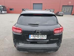 Black Citroen C5 Aircross 2020 in Kaunas, with an engine capacity of 1.50 L and mileage of 262 thousand km for 8000 €, photo 5 on AUTOMOTO.COM.LV