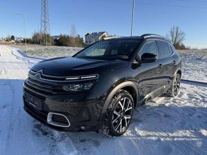 Black Citroen C5 Aircross 2020 in Kaunas, with an engine capacity of 1.60 L and mileage of 166 thousand km for 15200 €, photo  on AUTOMOTO.COM.LV