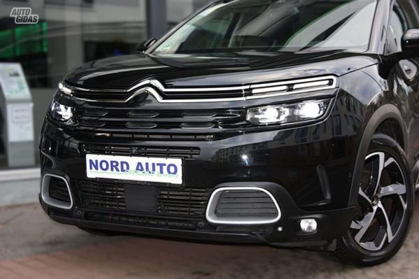 Black Citroen C5 Aircross 2020 in Kaunas, with an engine capacity of 2.00 L and mileage of 71 thousand km for 22369 €, photo 3 on AUTOMOTO.COM.LV