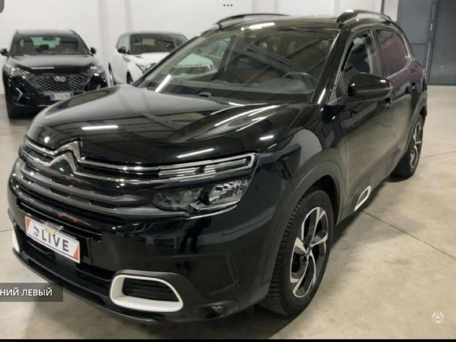 Black Citroen C5 Aircross 2020 in Vilnius, with an engine capacity of 1.50 L and mileage of 147 thousand km for 10600 €, photo 1 on AUTOMOTO.COM.LV