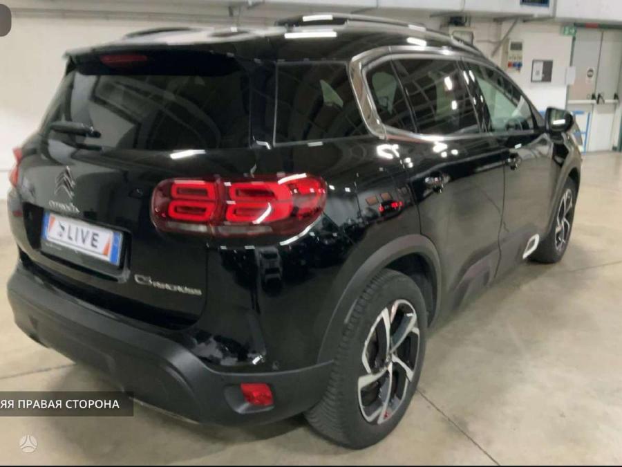 Black Citroen C5 Aircross 2020 in Vilnius, with an engine capacity of 1.50 L and mileage of 147 thousand km for 10600 €, photo 7 on AUTOMOTO.COM.LV