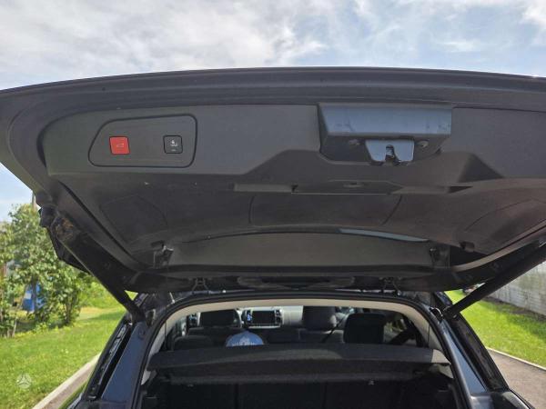 Black Citroen C5 Aircross 2020 in Marijampole, with an engine capacity of 1.50 L and mileage of 105 thousand km for 14000 €, photo 9 on AUTOMOTO.COM.LV