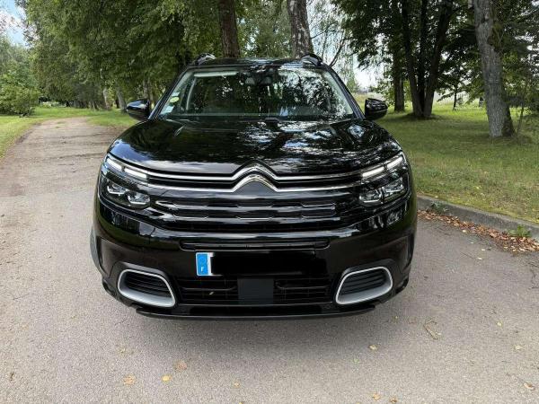 Melns Citroen C5 Aircross 2020 Tauragė, ar dzinēja tilpumu 1.50 L un nobraukumu 193 tūkst. km par 10527 €, foto 2 vietnē AUTOMOTO.COM.LV