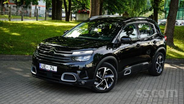 Черный Ситроен C5 Aircross 2020 в Рига, объемом двигателя 1.20 л и пробегом 207 тыс. км за 13450 €, фото 1 на AUTOMOTO.COM.LV