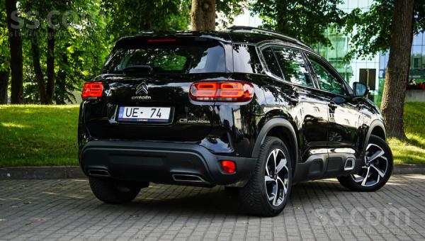 Черный Ситроен C5 Aircross 2020 в Рига, объемом двигателя 1.20 л и пробегом 207 тыс. км за 13450 €, фото 6 на AUTOMOTO.COM.LV