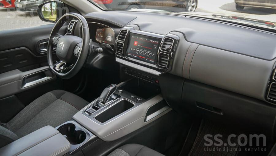 Черный Ситроен C5 Aircross 2020 в Рига, объемом двигателя 1.20 л и пробегом 207 тыс. км за 13450 €, фото 15 на AUTOMOTO.COM.LV