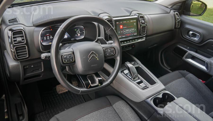 Черный Ситроен C5 Aircross 2020 в Рига, объемом двигателя 1.20 л и пробегом 207 тыс. км за 13450 €, фото 17 на AUTOMOTO.COM.LV