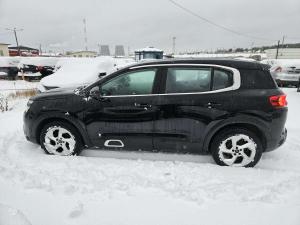 Black Citroen C5 Aircross 2021 in Vilnius, with an engine capacity of 1.50 L and mileage of 193 thousand km for 12463 €, photo 8 on AUTOMOTO.COM.LV