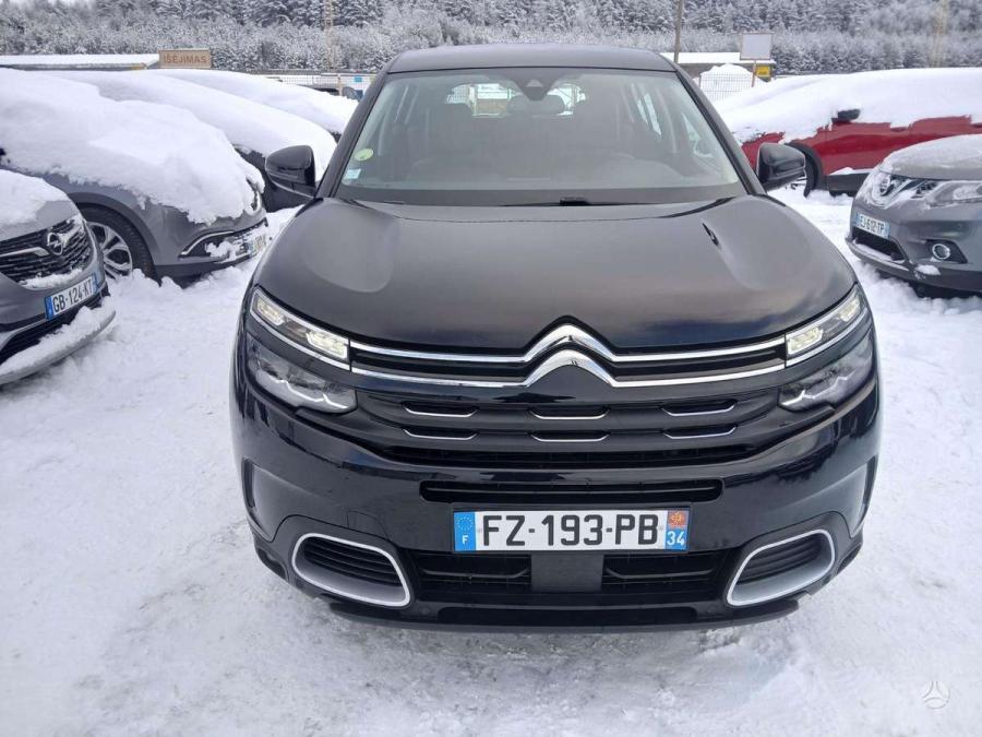 Black Citroen C5 Aircross 2021 in Vilnius, with an engine capacity of 1.50 L and mileage of 150 thousand km for 13552 €, photo 1 on AUTOMOTO.COM.LV