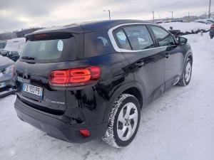 Black Citroen C5 Aircross 2021 in Vilnius, with an engine capacity of 1.50 L and mileage of 150 thousand km for 13552 €, photo 4 on AUTOMOTO.COM.LV