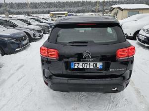 Black Citroen C5 Aircross 2021 in Vilnius, with an engine capacity of 0.00 L and mileage of 153 thousand km for 12947 €, photo 6 on AUTOMOTO.COM.LV