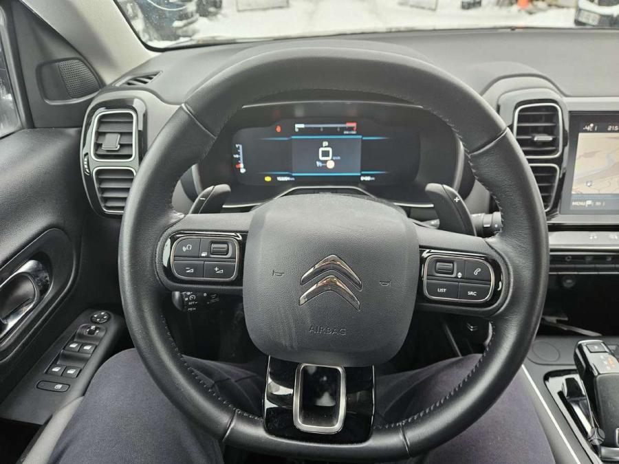 Black Citroen C5 Aircross 2021 in Vilnius, with an engine capacity of 0.00 L and mileage of 153 thousand km for 12947 €, photo 10 on AUTOMOTO.COM.LV