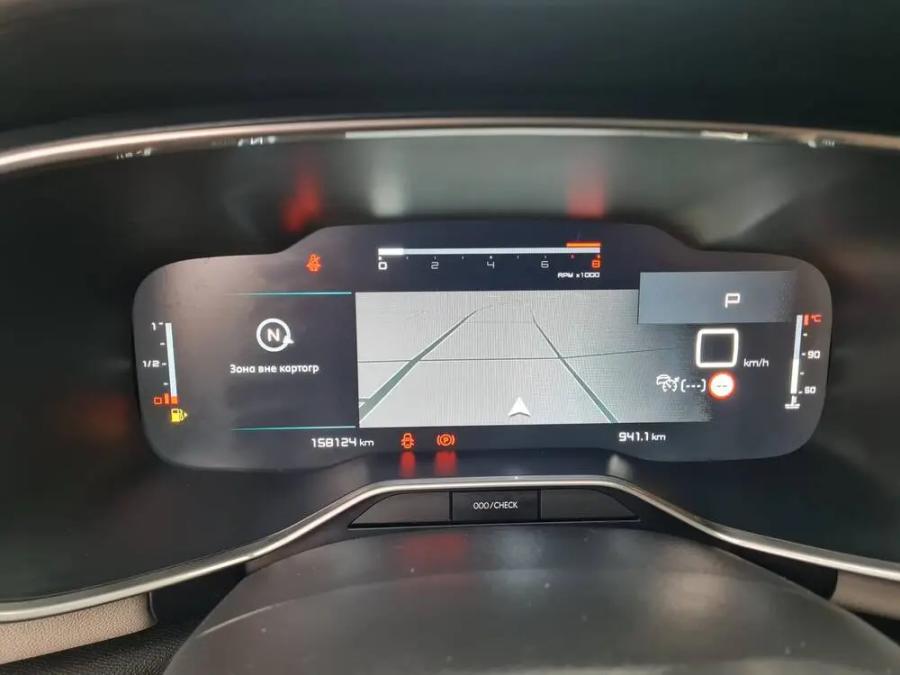 Black Citroen C5 Aircross 2021 in Jelgava, with an engine capacity of 1.20 L and mileage of 158 thousand km for 13490 €, photo 3 on AUTOMOTO.COM.LV