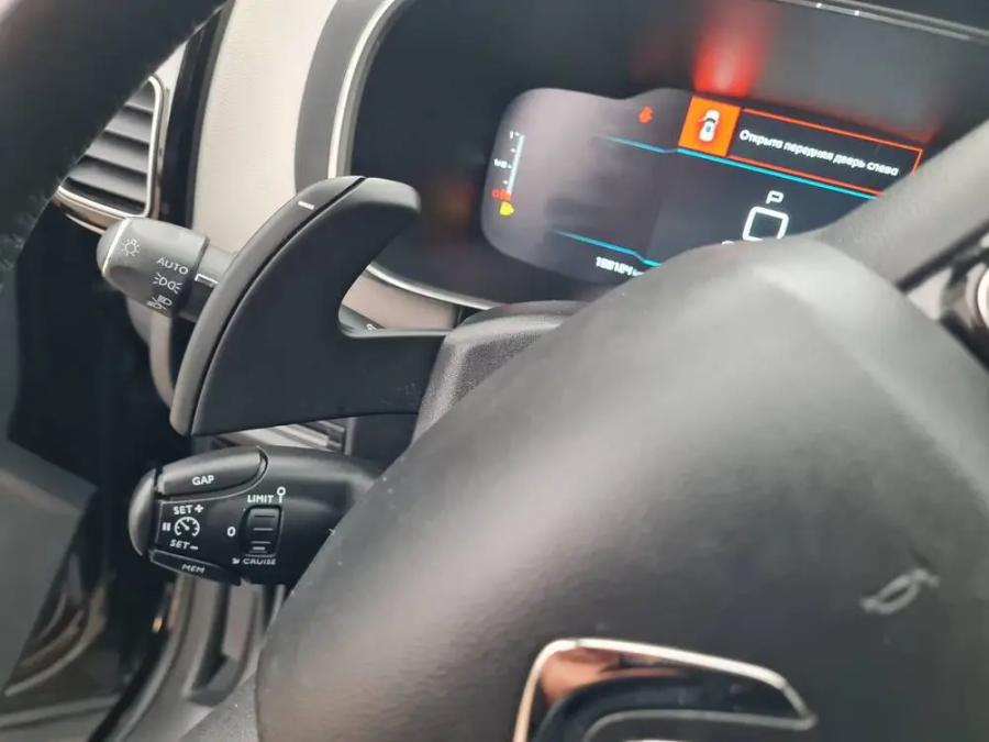 Black Citroen C5 Aircross 2021 in Jelgava, with an engine capacity of 1.20 L and mileage of 158 thousand km for 13490 €, photo 13 on AUTOMOTO.COM.LV