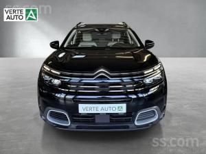 Black Citroen C5 Aircross 2021 in Riga, with an engine capacity of 1.50 L and mileage of 104 thousand km for 17990 €, photo 3 on AUTOMOTO.COM.LV