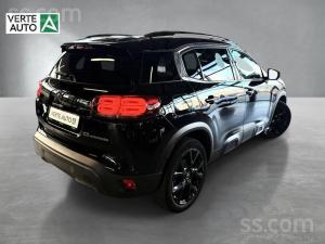 Black Citroen C5 Aircross 2021 in Riga, with an engine capacity of 1.50 L and mileage of 104 thousand km for 17990 €, photo 5 on AUTOMOTO.COM.LV