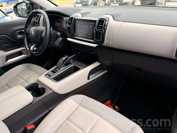 Melns Citroen C5 Aircross 2021 Rīga, ar dzinēja tilpumu 1.50 L un nobraukumu 104 tūkst. km par 17990 €, foto 10 vietnē AUTOMOTO.COM.LV