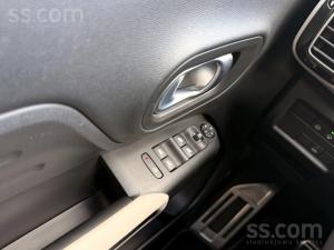 Black Citroen C5 Aircross 2021 in Riga, with an engine capacity of 1.50 L and mileage of 104 thousand km for 17990 €, photo 15 on AUTOMOTO.COM.LV