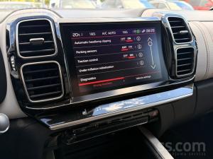 Black Citroen C5 Aircross 2021 in Riga, with an engine capacity of 1.50 L and mileage of 104 thousand km for 17990 €, photo 18 on AUTOMOTO.COM.LV
