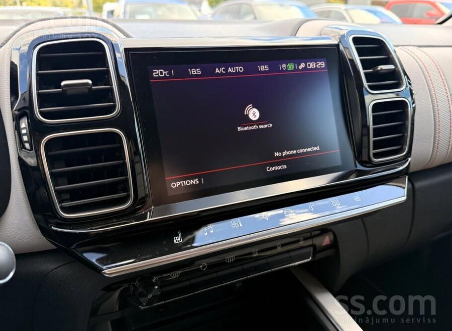 Black Citroen C5 Aircross 2021 in Riga, with an engine capacity of 1.50 L and mileage of 104 thousand km for 17990 €, photo 20 on AUTOMOTO.COM.LV