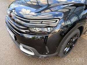 Black Citroen C5 Aircross 2021 in Riga, with an engine capacity of 1.50 L and mileage of 104 thousand km for 17990 €, photo 26 on AUTOMOTO.COM.LV