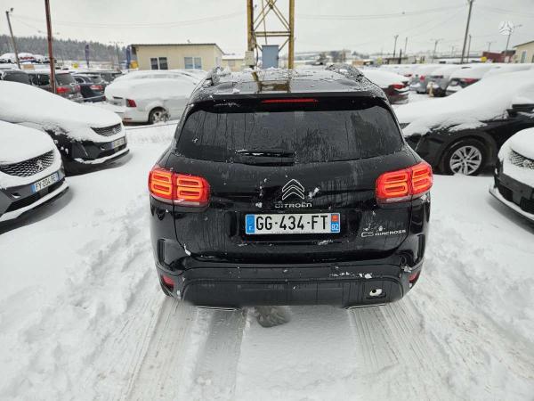 Melns Citroen C5 Aircross 2022 Viļņa, ar dzinēja tilpumu 1.50 L un nobraukumu 191 tūkst. km par 14399 €, foto 5 vietnē AUTOMOTO.COM.LV