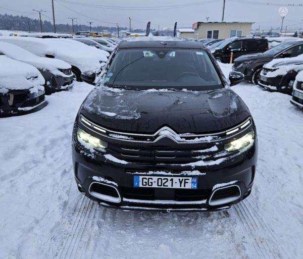Melns Citroen C5 Aircross 2022 Viļņa, ar dzinēja tilpumu 1.20 L un nobraukumu 183 tūkst. km par 12705 €, foto 2 vietnē AUTOMOTO.COM.LV