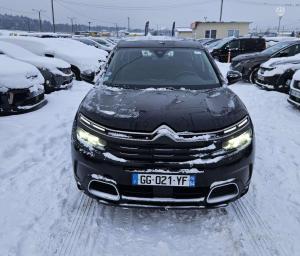 Melns Citroen C5 Aircross 2022 Viļņa, ar dzinēja tilpumu 1.20 L un nobraukumu 183 tūkst. km par 12705 €, foto 2 vietnē AUTOMOTO.COM.LV