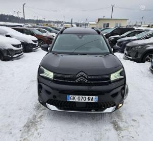 Black Citroen C5 Aircross 2022 in Vilnius, with an engine capacity of 1.20 L and mileage of 168 thousand km for 15972 €, photo 2 on AUTOMOTO.COM.LV