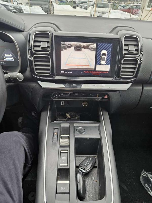 Melns Citroen C5 Aircross 2022 Viļņa, ar dzinēja tilpumu 1.20 L un nobraukumu 168 tūkst. km par 15972 €, foto 11 vietnē AUTOMOTO.COM.LV