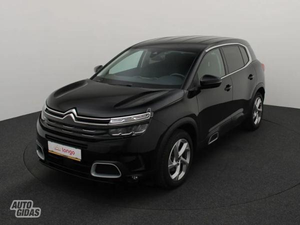 Black Citroen C5 Aircross 2022 in Vilnius, with an engine capacity of 1.20 L and mileage of 155 thousand km for 14299 €, photo 1 on AUTOMOTO.COM.LV