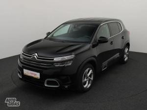 Melns Citroen C5 Aircross 2022 Viļņa, ar dzinēja tilpumu 1.20 L un nobraukumu 155 tūkst. km par 14299 €, foto  vietnē AUTOMOTO.COM.LV
