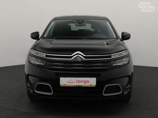Black Citroen C5 Aircross 2022 in Vilnius, with an engine capacity of 1.20 L and mileage of 155 thousand km for 14299 €, photo 3 on AUTOMOTO.COM.LV