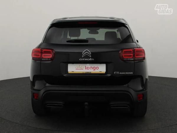 Black Citroen C5 Aircross 2022 in Vilnius, with an engine capacity of 1.20 L and mileage of 155 thousand km for 14299 €, photo 5 on AUTOMOTO.COM.LV