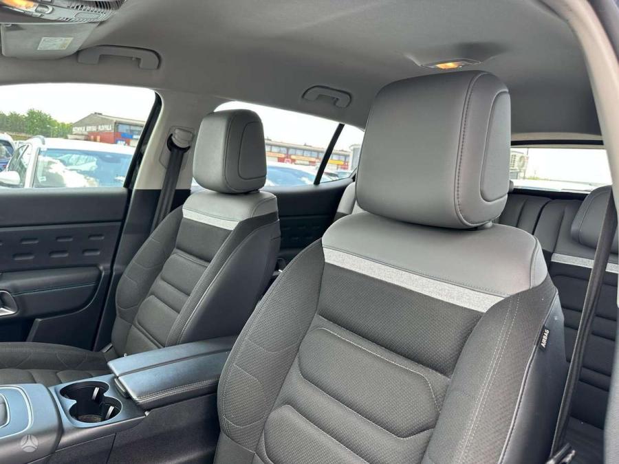 Melns Citroen C5 Aircross 2022 Viļņa, ar dzinēja tilpumu 1.20 L un nobraukumu 136 tūkst. km par 13500 €, foto 20 vietnē AUTOMOTO.COM.LV