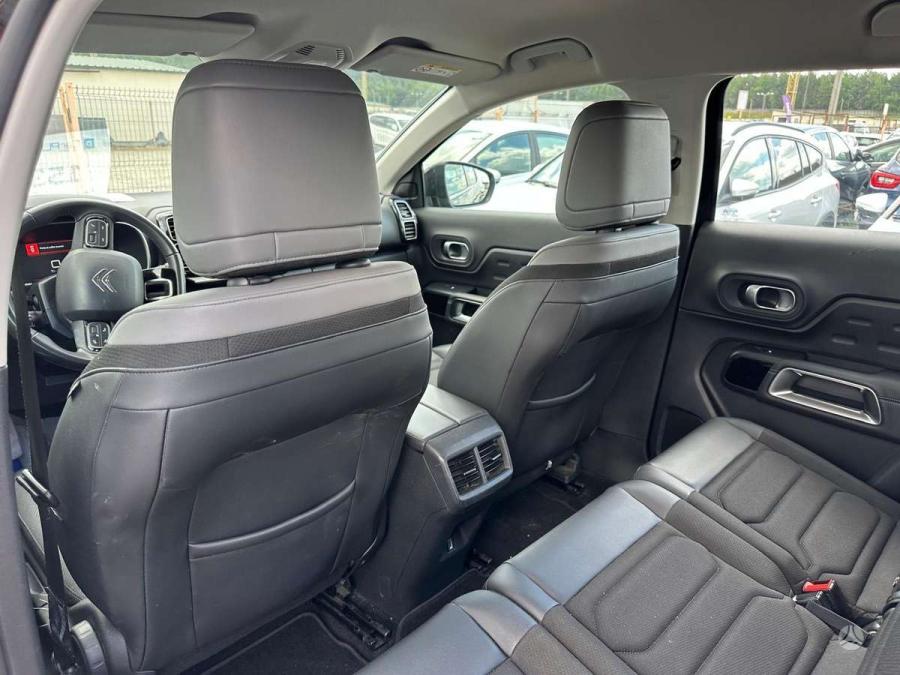 Melns Citroen C5 Aircross 2022 Viļņa, ar dzinēja tilpumu 1.20 L un nobraukumu 136 tūkst. km par 13500 €, foto 24 vietnē AUTOMOTO.COM.LV