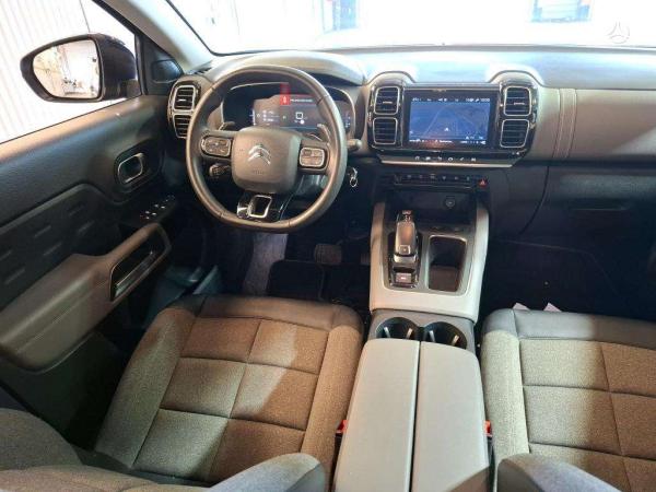 Melns Citroen C5 Aircross 2022 Viļņa, ar dzinēja tilpumu 1.50 L un nobraukumu 113 tūkst. km par 12900 €, foto 8 vietnē AUTOMOTO.COM.LV