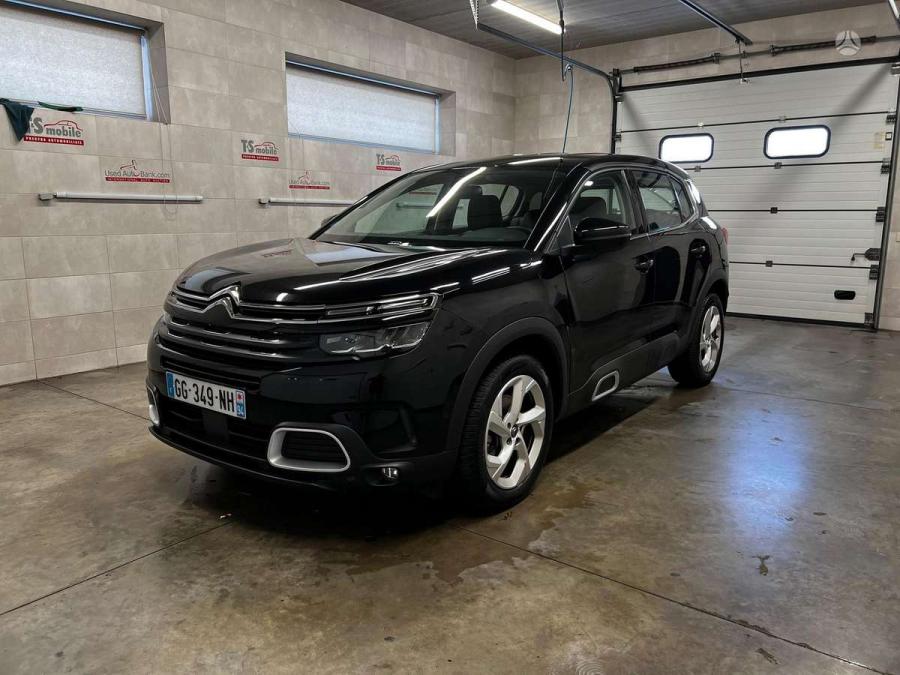 Black Citroen C5 Aircross 2022 in Marijampole, with an engine capacity of 1.20 L and mileage of 136 thousand km for 13068 €, photo 1 on AUTOMOTO.COM.LV
