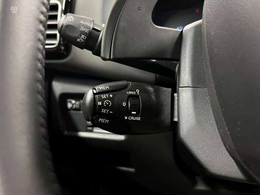 Black Citroen C5 Aircross 2022 in Marijampole, with an engine capacity of 1.20 L and mileage of 136 thousand km for 13068 €, photo 13 on AUTOMOTO.COM.LV