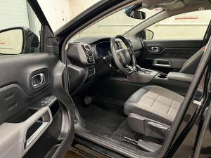 Black Citroen C5 Aircross 2022 in Marijampole, with an engine capacity of 1.20 L and mileage of 154 thousand km for 13371 €, photo 8 on AUTOMOTO.COM.LV