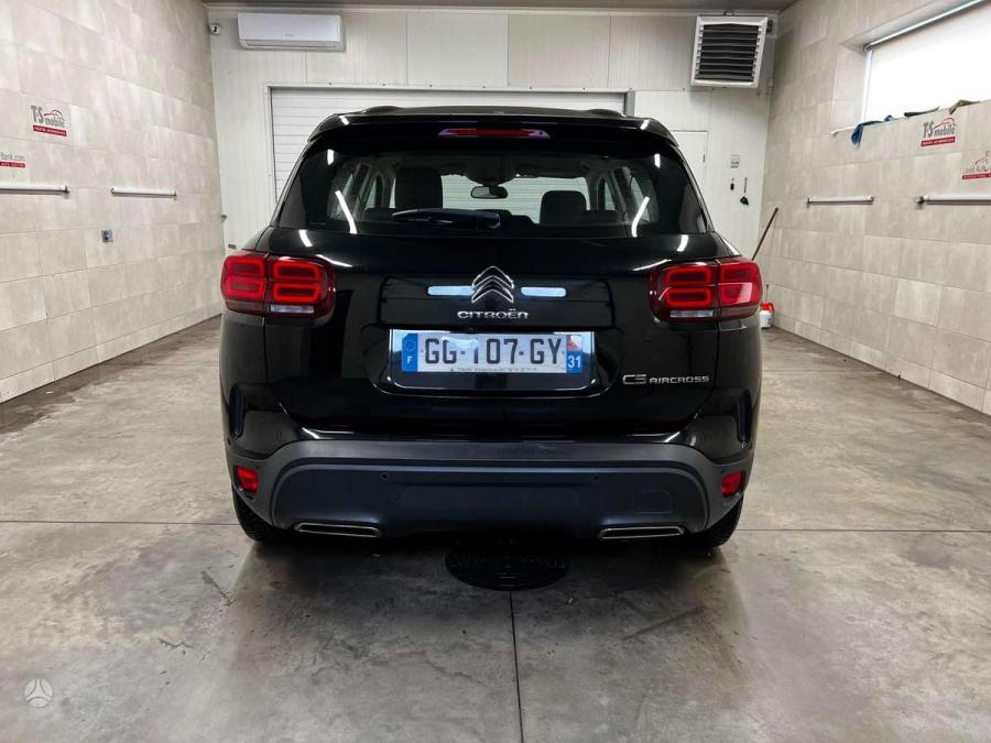 Black Citroen C5 Aircross 2022 in Marijampole, with an engine capacity of 1.20 L and mileage of 148 thousand km for 12342 €, photo 6 on AUTOMOTO.COM.LV
