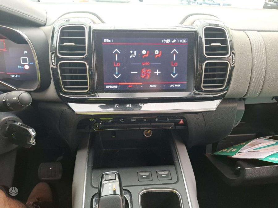 Melns Citroen C5 Aircross 2022 Viļņa, ar dzinēja tilpumu 1.20 L un nobraukumu 114 tūkst. km par 13310 €, foto 10 vietnē AUTOMOTO.COM.LV