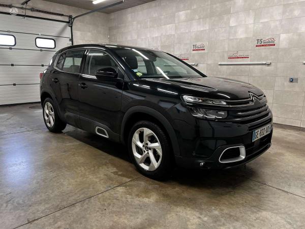 Black Citroen C5 Aircross 2022 in Marijampole, with an engine capacity of 1.50 L and mileage of 154 thousand km for 13189 €, photo 3 on AUTOMOTO.COM.LV