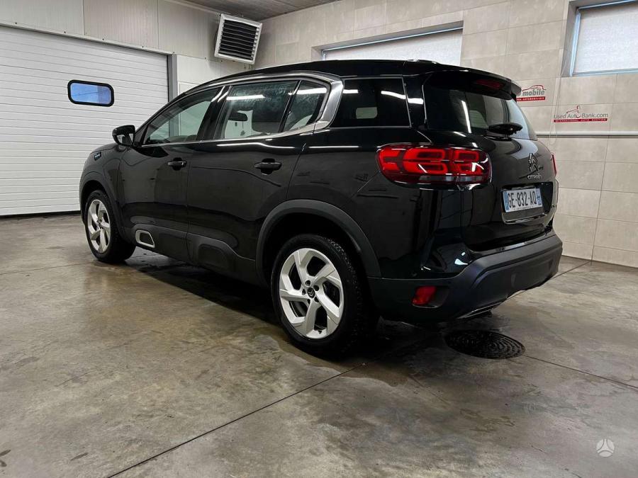 Melns Citroen C5 Aircross 2022 Marijampole, ar dzinēja tilpumu 1.50 L un nobraukumu 154 tūkst. km par 13189 €, foto 7 vietnē AUTOMOTO.COM.LV