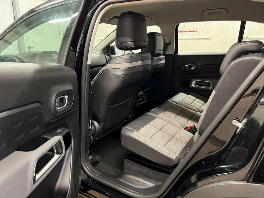 Melns Citroen C5 Aircross 2022 Marijampole, ar dzinēja tilpumu 1.50 L un nobraukumu 154 tūkst. km par 13189 €, foto 18 vietnē AUTOMOTO.COM.LV