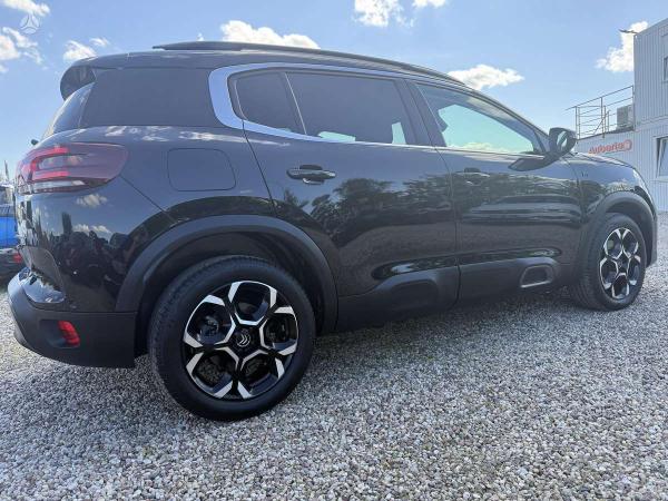 Black Citroen C5 Aircross 2022 in Marijampole, with an engine capacity of 1.60 L and mileage of 141 thousand km for 16895 €, photo 9 on AUTOMOTO.COM.LV