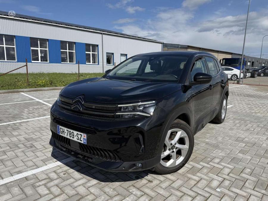 Melns Citroen C5 Aircross 2022 Tauragė, ar dzinēja tilpumu 1.20 L un nobraukumu 116 tūkst. km par 13915 €, foto 1 vietnē AUTOMOTO.COM.LV