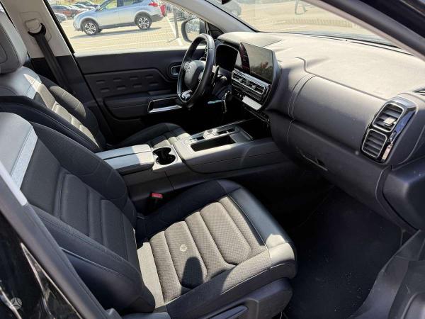 Черный Ситроен C5 Aircross 2022 в Таураге, объемом двигателя 1.20 л и пробегом 116 тыс. км за 13915 €, фото 10 на AUTOMOTO.COM.LV