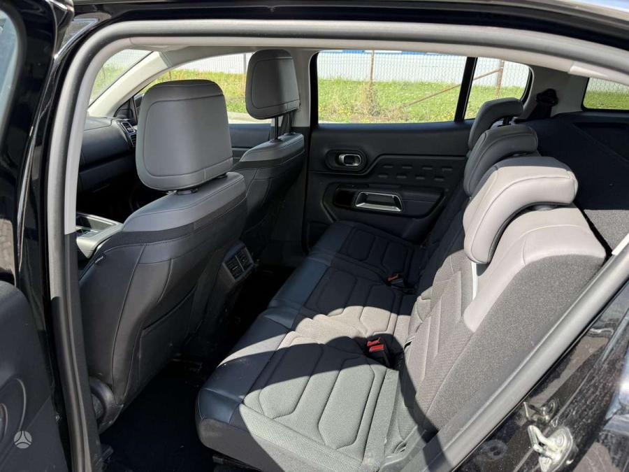 Melns Citroen C5 Aircross 2022 Tauragė, ar dzinēja tilpumu 1.20 L un nobraukumu 116 tūkst. km par 13915 €, foto 16 vietnē AUTOMOTO.COM.LV